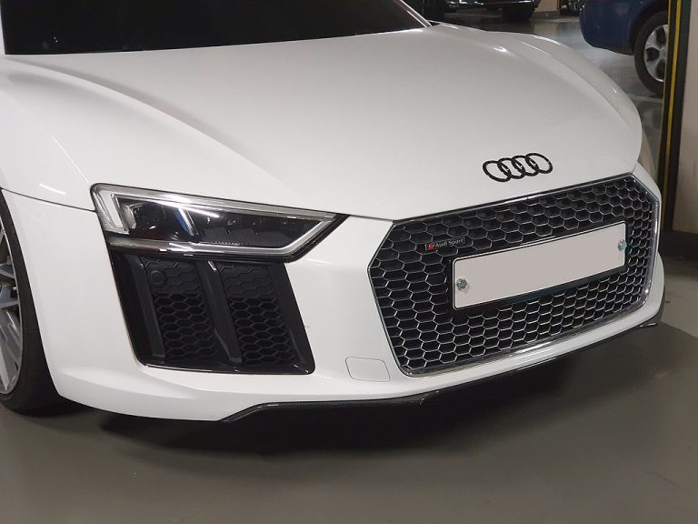 Audi Ibis White Vs. Glacier White: Which Paint Best Matches Your Style ...